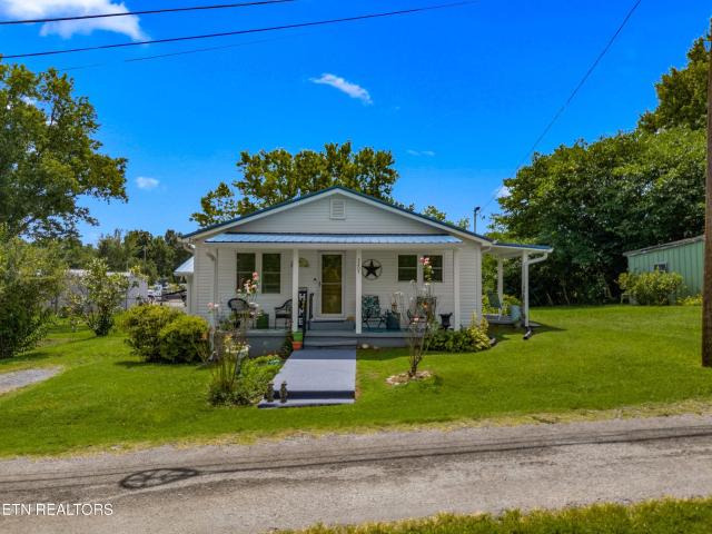 3207 Dove Lane