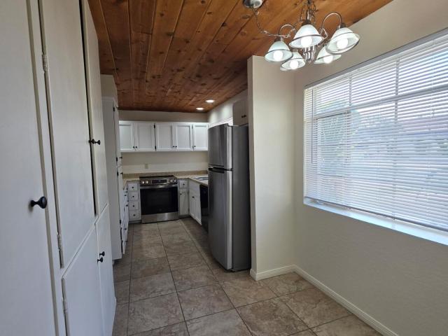 3207 e medlock drive