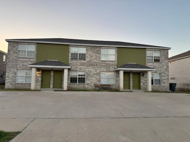 3207 Hereford Lane