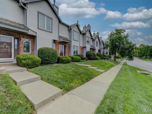 3207 Sherman Park Dr Unit 2D, Saint Charles, MO 63303