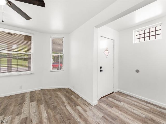 3207 W 97th Street