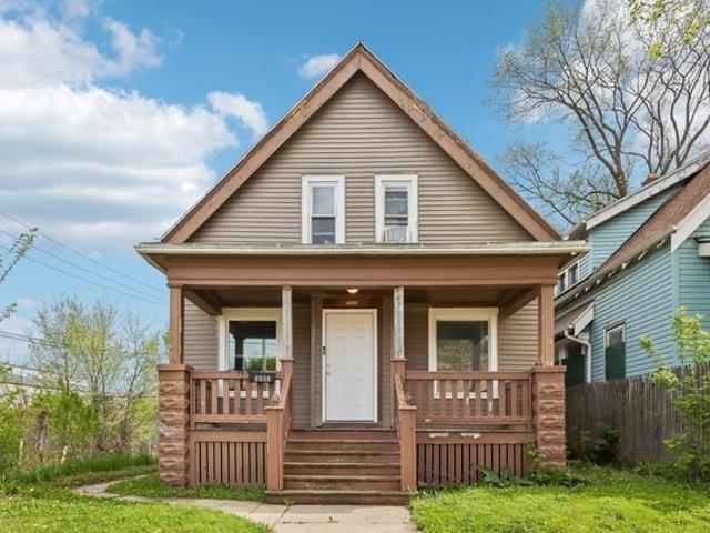 3207 W Auer Ave, Milwaukee, WI 53216