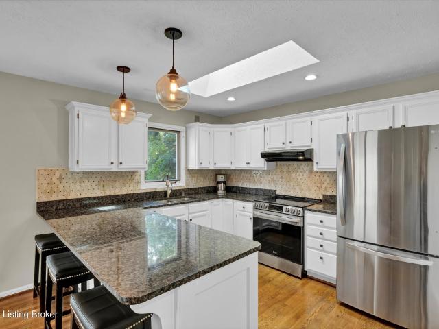 3207 W Mount Zion Rd