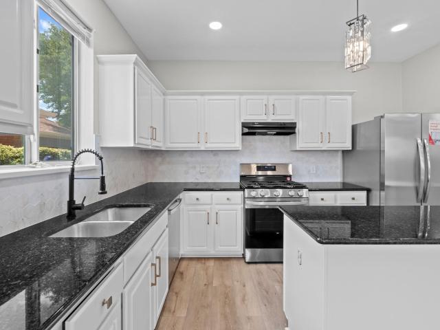 3207 Wickham Ln