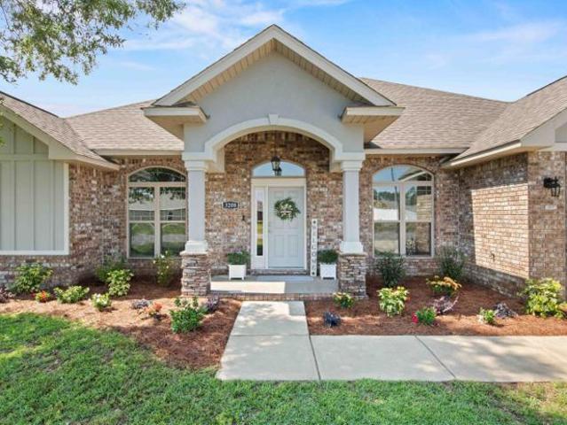 3208 Oxmore Dr, Crestview, FL 32539