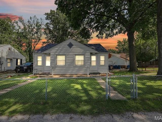 3208 Batson Dr, Alton, IL 62002