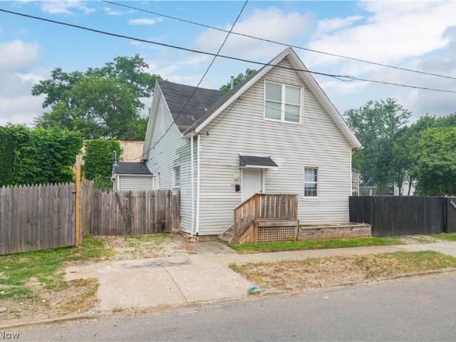 3208 E 66th Street