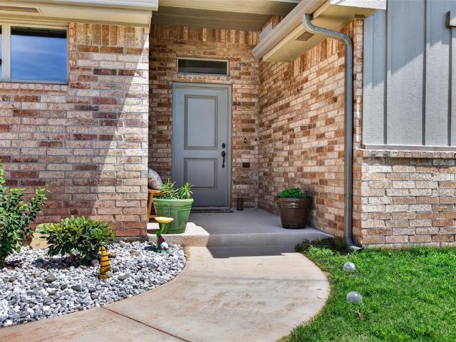 3208 E Cedar Creek Pass