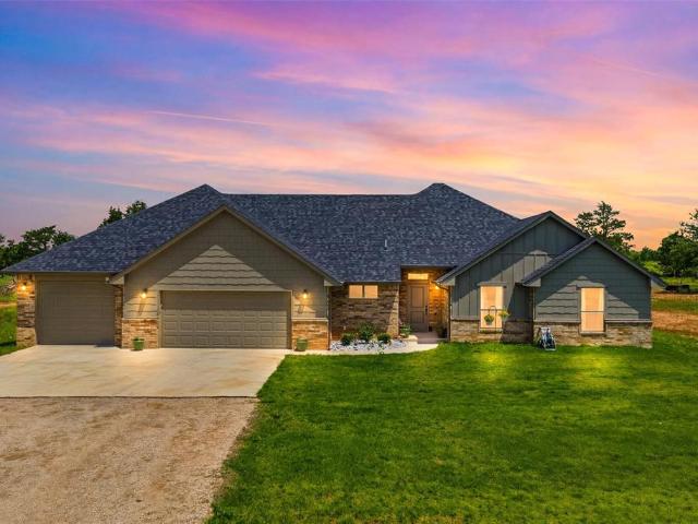 3208 E Cedar Creek Pass