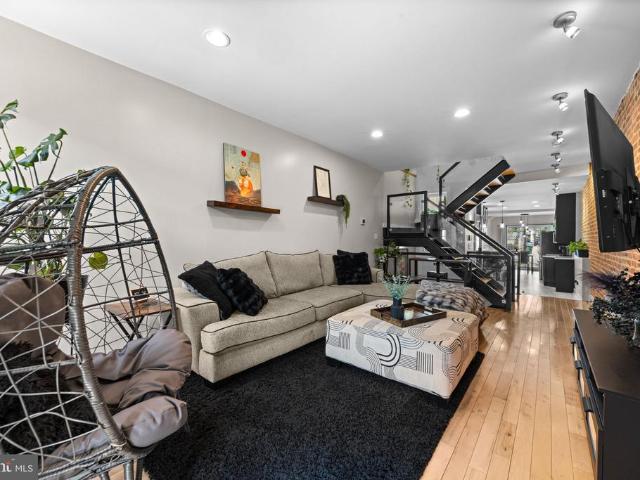 3208 Elliott Street
