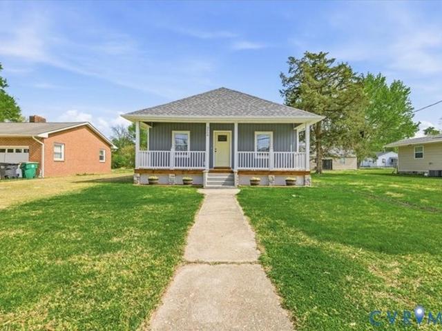 3208 Granby St, Hopewell, VA 23860