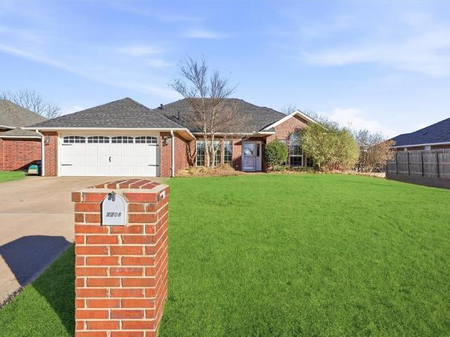 3208 Peacock Lane