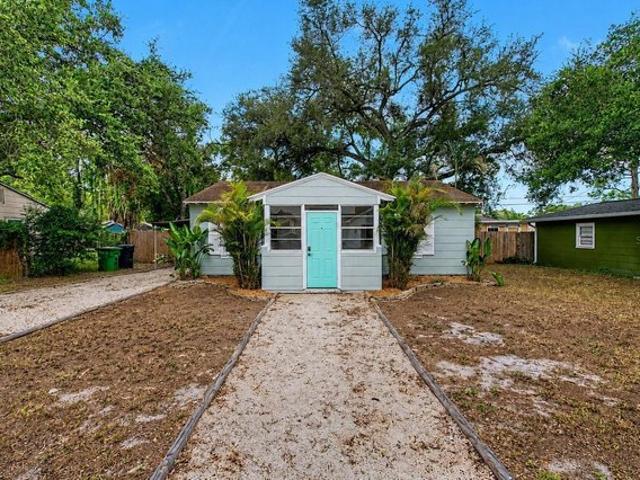 3208 W Hartnett Ave, Tampa, FL 33611