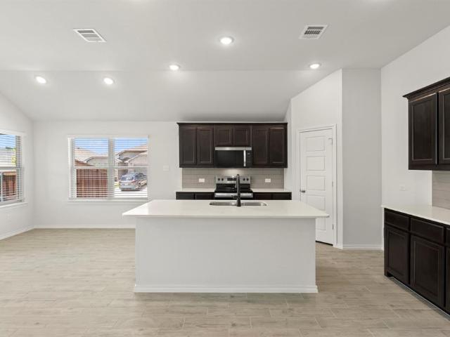 3209 Mercer Drive