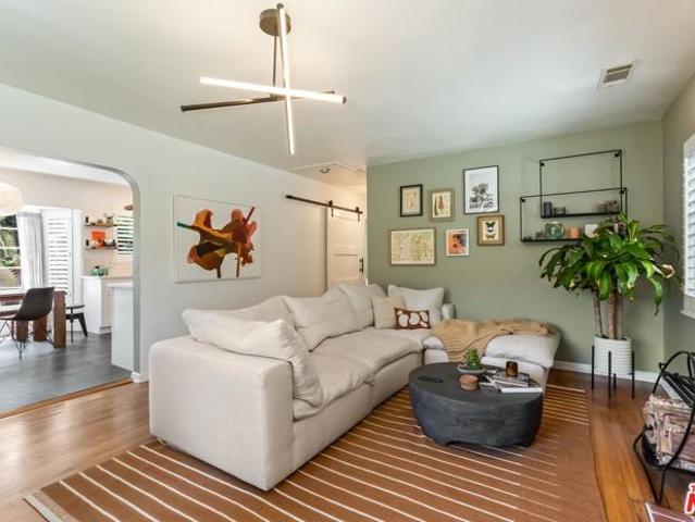 3209 Bennett Dr, Los Angeles, CA 90068