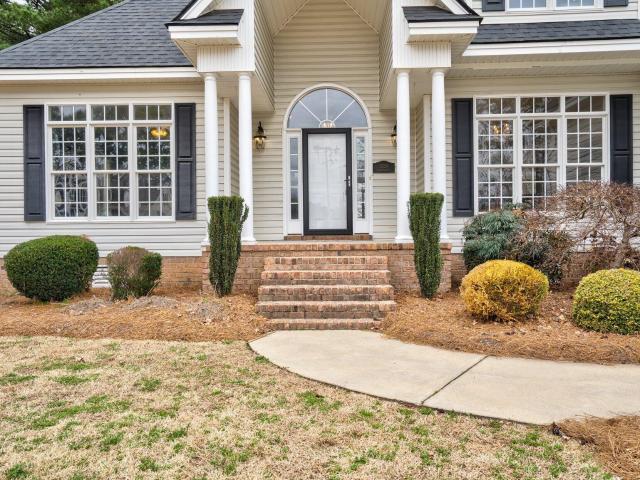 3209 Edinburgh Drive