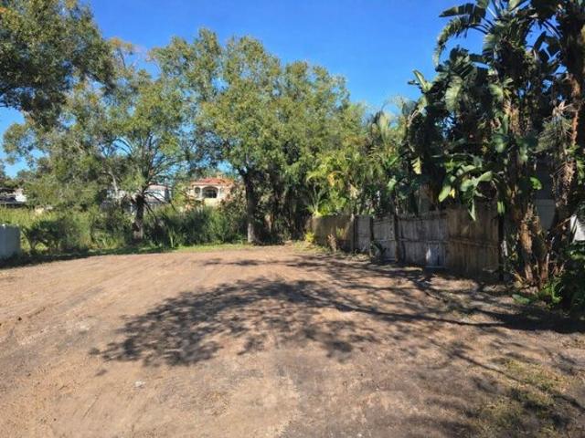 3209 W Bay Vista Ave, Tampa, FL 33611