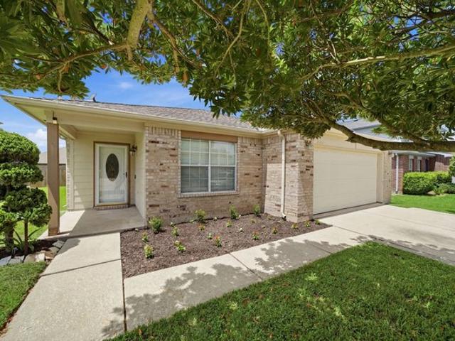 3209 Wheatmeadow Ct, Pearland, TX 77581