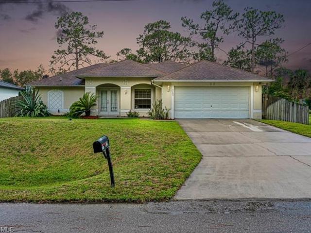 3209 23rd St W, Lehigh Acres, FL 33971