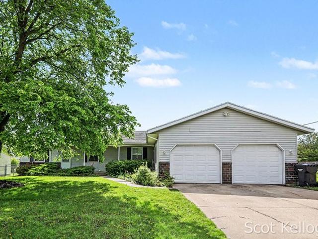 3209 3 Coach Ln SE, Kentwood, MI 49512