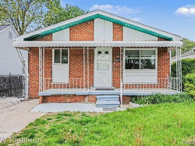 32000 Saint Margaret St, Saint Clair Shores, MI 48082