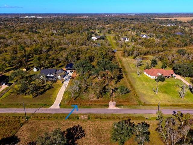 32002 Amberjack Dr, Richwood, TX 77515