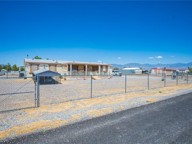 3200 Maple Road
