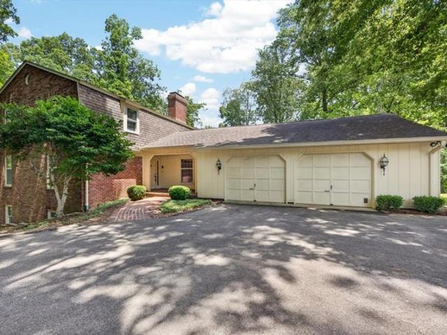 3200 N Browncliff Ln, Bloomington, IN 47408