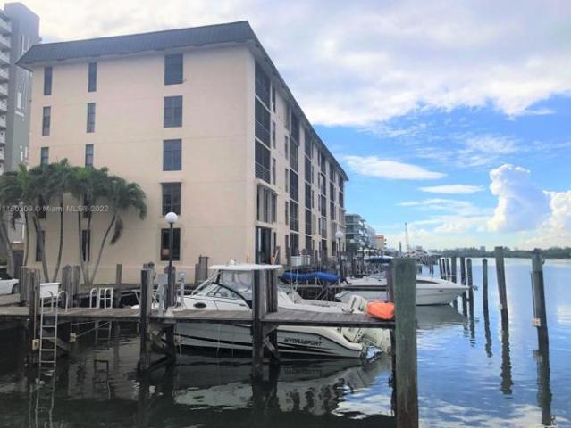 3200 N Ocean Dr #402 Hollywood, FL 33019