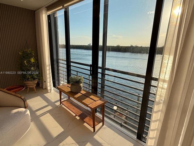 3200 N Ocean Dr, Unit 303, Hollywood, FL 33019 | MLS #A11990 | Compass