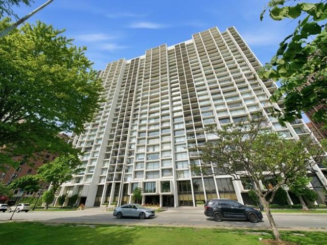 3200 N Lake Shore Dr Apt 2102, Chicago, IL 60657