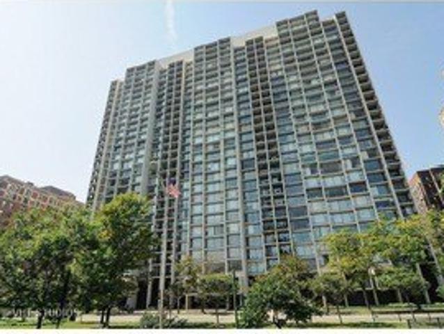 3200 N Lake Shore Dr Apt 410, Chicago, IL 60657