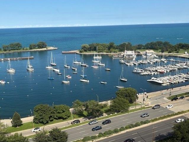 3200 N Lake Shore Drive # 2008