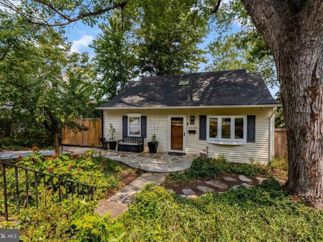 3200 Burgundy Road