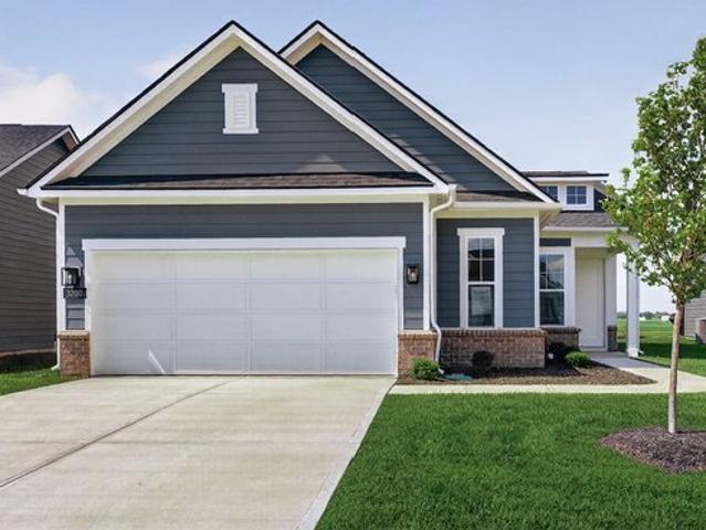 3200 Balsamroot Dr, Greenwood, IN 46143