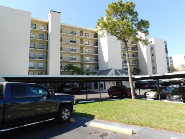 3200 Cove Cay Dr #5A Clearwater, FL 33760