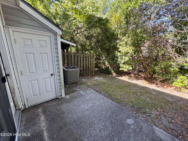 3200 Crystal Oaks Lane