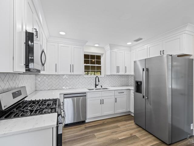3200 E Avery St, Pensacola, FL 32503 | MLS #679706 | Compass