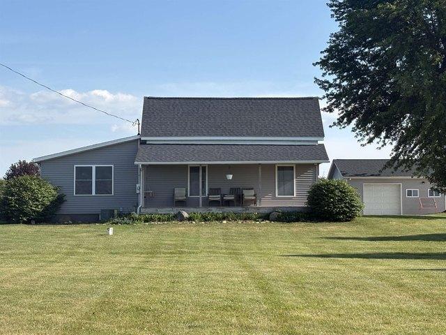 3200 E North Ridge Rd, Chesaning, MI 48616