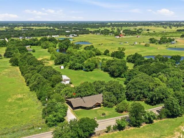 3200 Fairview Rd, Millsap, TX 76066