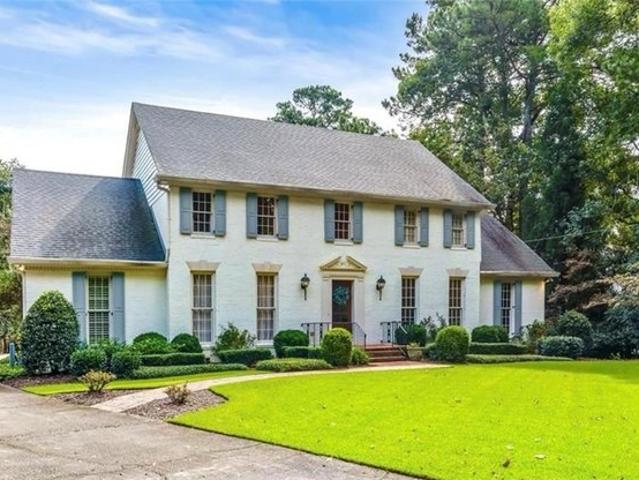 3200 Farmington Dr SE, Vinings, GA 30339