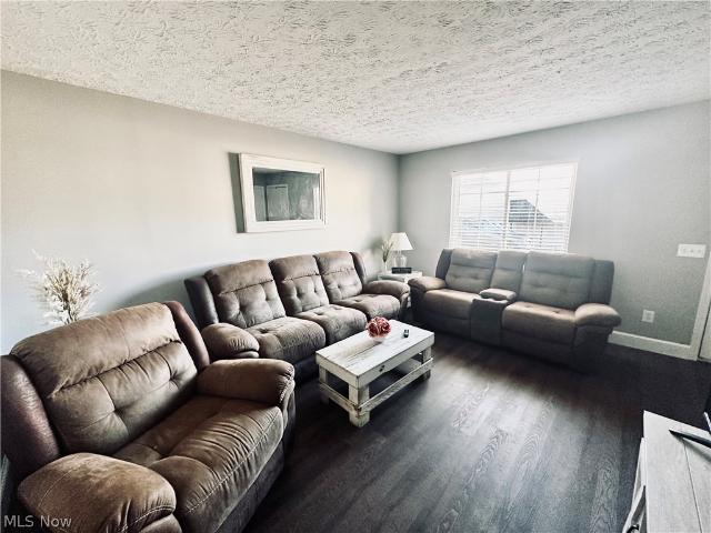 3200 Foxford Court