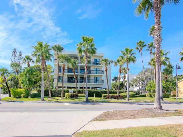 3200 Gulf Blvd, Unit 103, St. Petersburg, FL 33706 | MLS #TB8496
