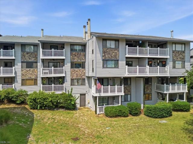 3200 Lynnhaven DR # 203