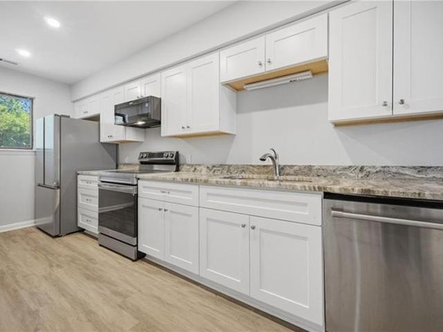 3200 Lynnhaven Dr Apt 202, Virginia Beach, VA 23451