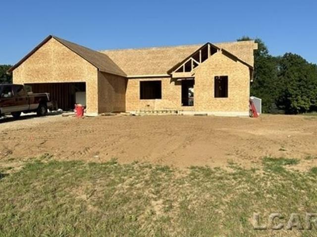 3200 Pender Ct, Adrian, MI 49221
