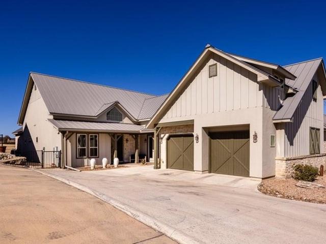 3200 Pinnacle Club Dr Unit 8, Kerrville, TX 78028