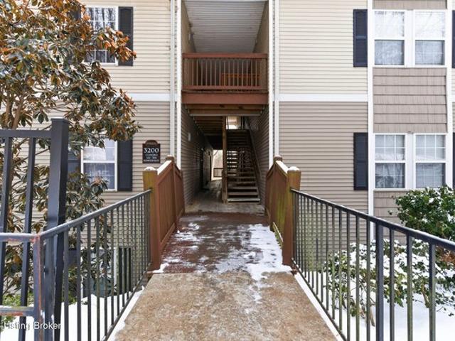 3200 Renwood Blvd Apt 301, Louisville, KY 40214