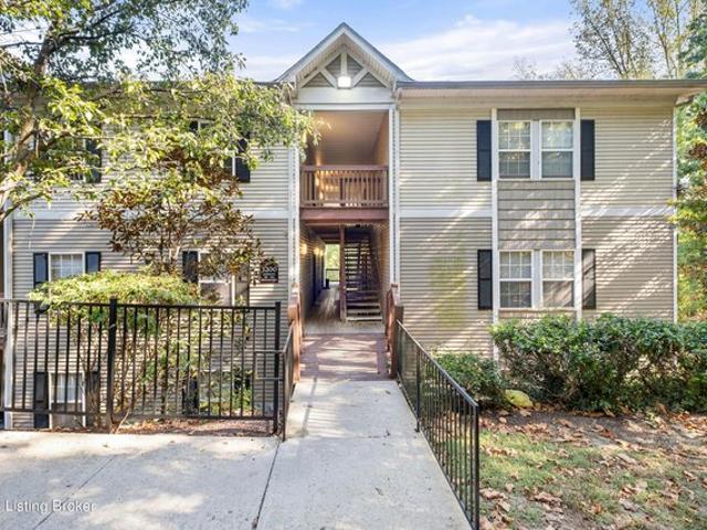 3200 Renwood Blvd Apt 301, Louisville, KY 40214