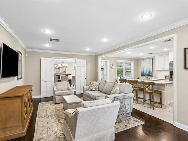 3200 Ridgeway Drive